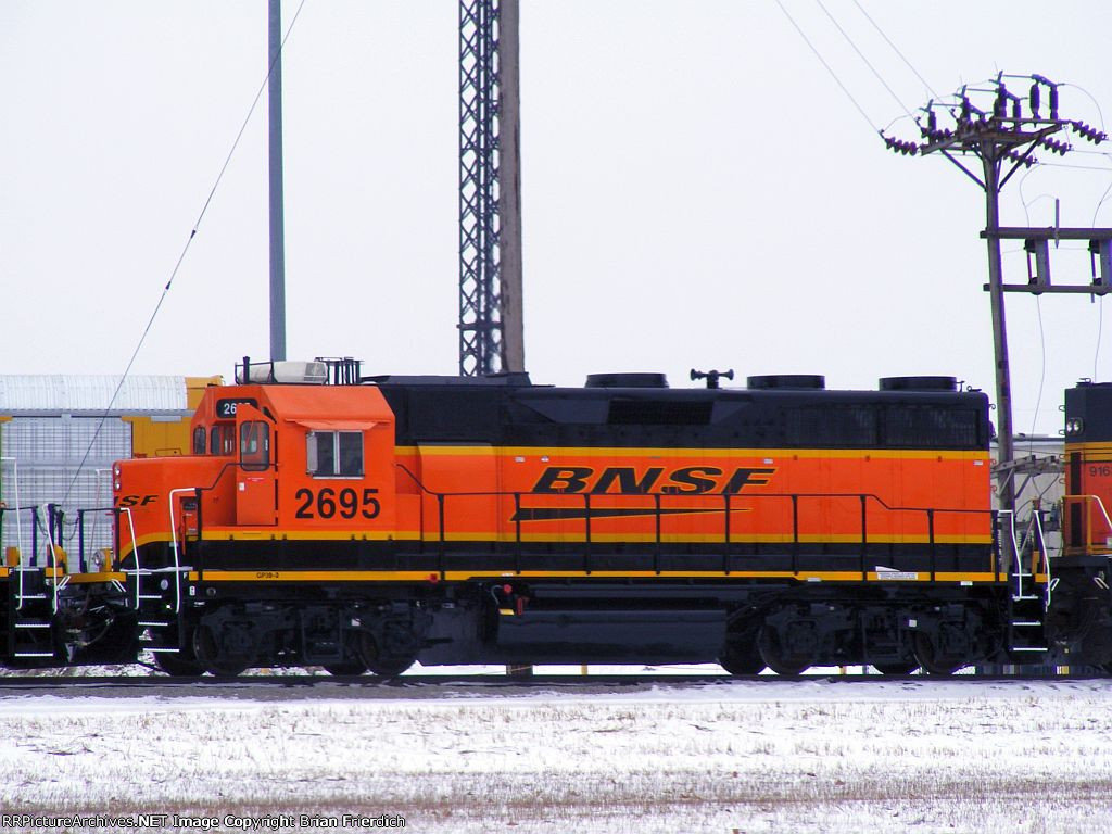 BNSF 2695